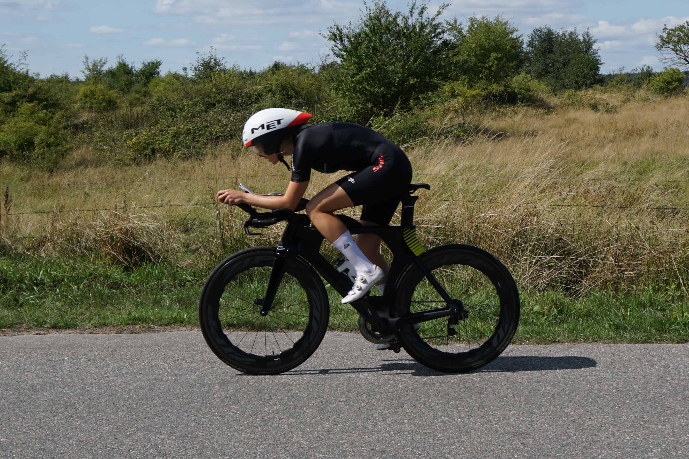 Sam Long fährt Konkurrenz davon, nationale Meisterschaften in Dänemark ...