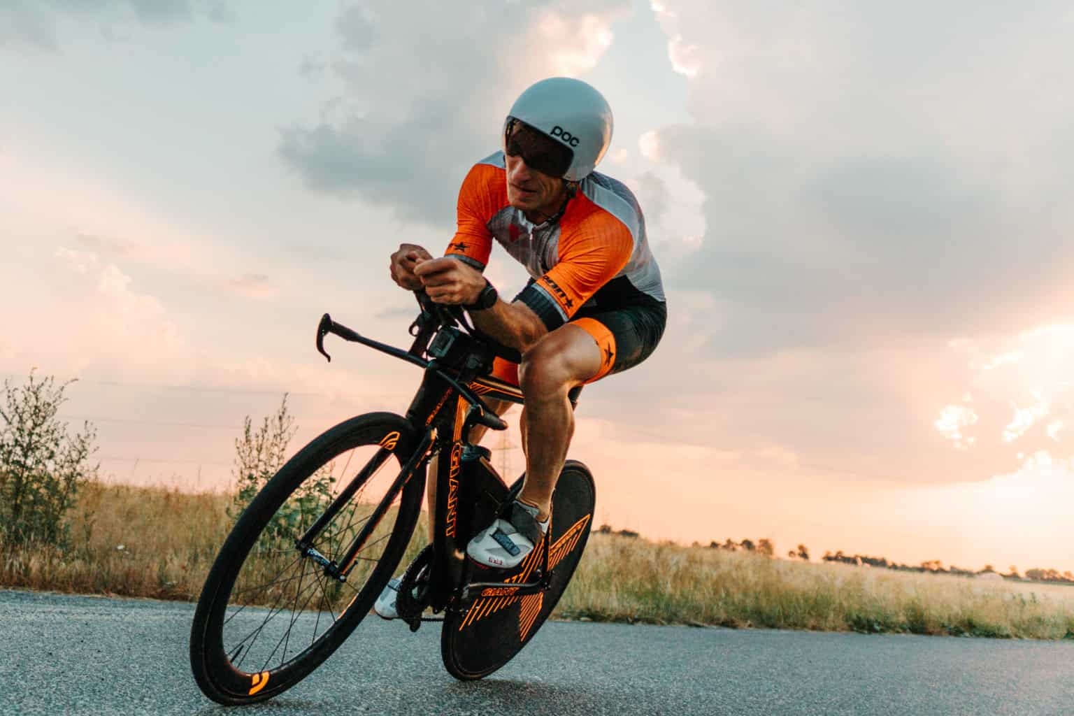 Fünf Gründe, warum Triathleten das Carbon-Scheibenrad Aeron X von RON ...