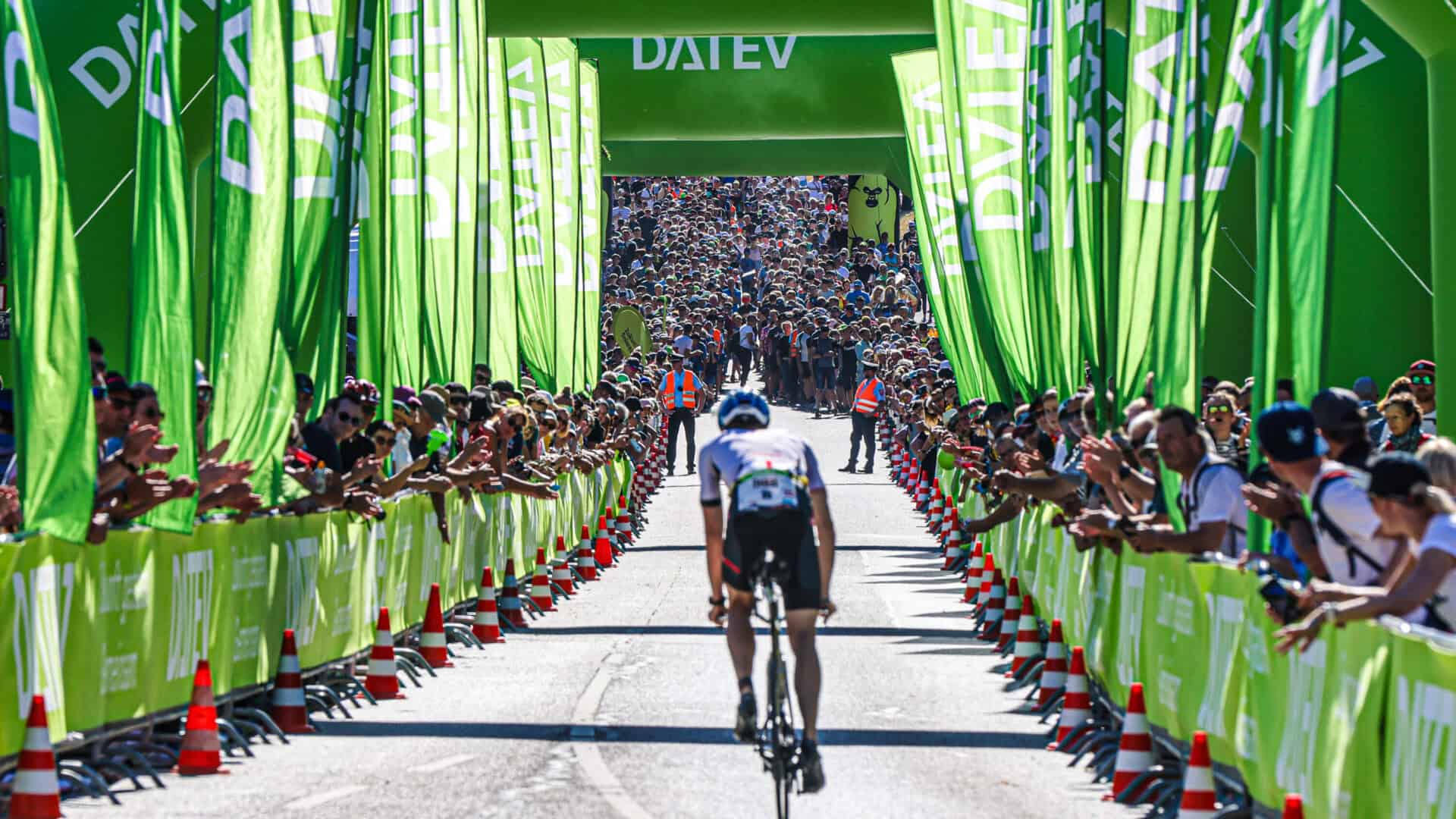 Losglück statt Schnelligkeit: Wie man sich für die Challenge Roth 2025 ...