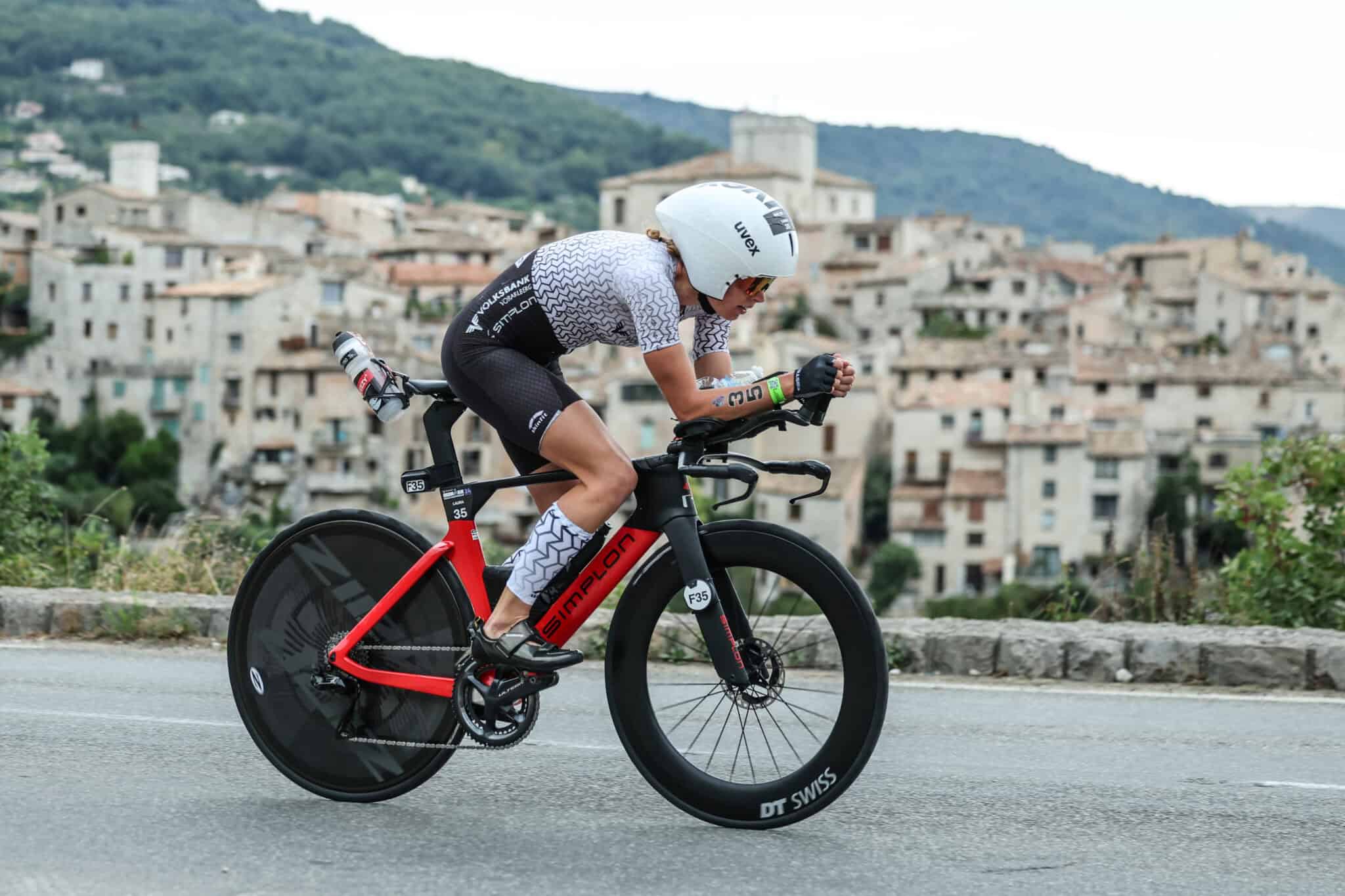 Laura Jansen vor dem Ironman Südafrika: „Ich möchte meine Trainingsleistung endlich wieder im ...