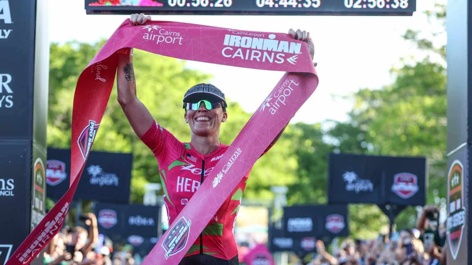 Ironman Cairns: Jackie Hering und Matthew Marquardt siegreich - tri-mag.de